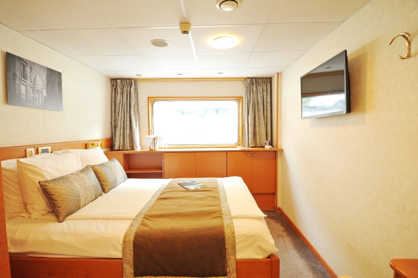Cruise liner MS Botticelli from Croisi Europe: cruise prices ...