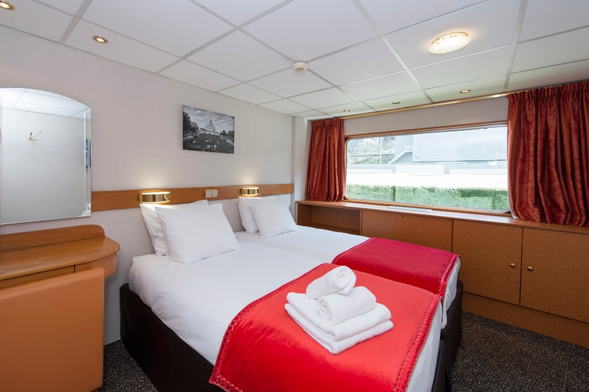 Cruise liner MS Seine Princess from Croisi Europe: cruise prices ...
